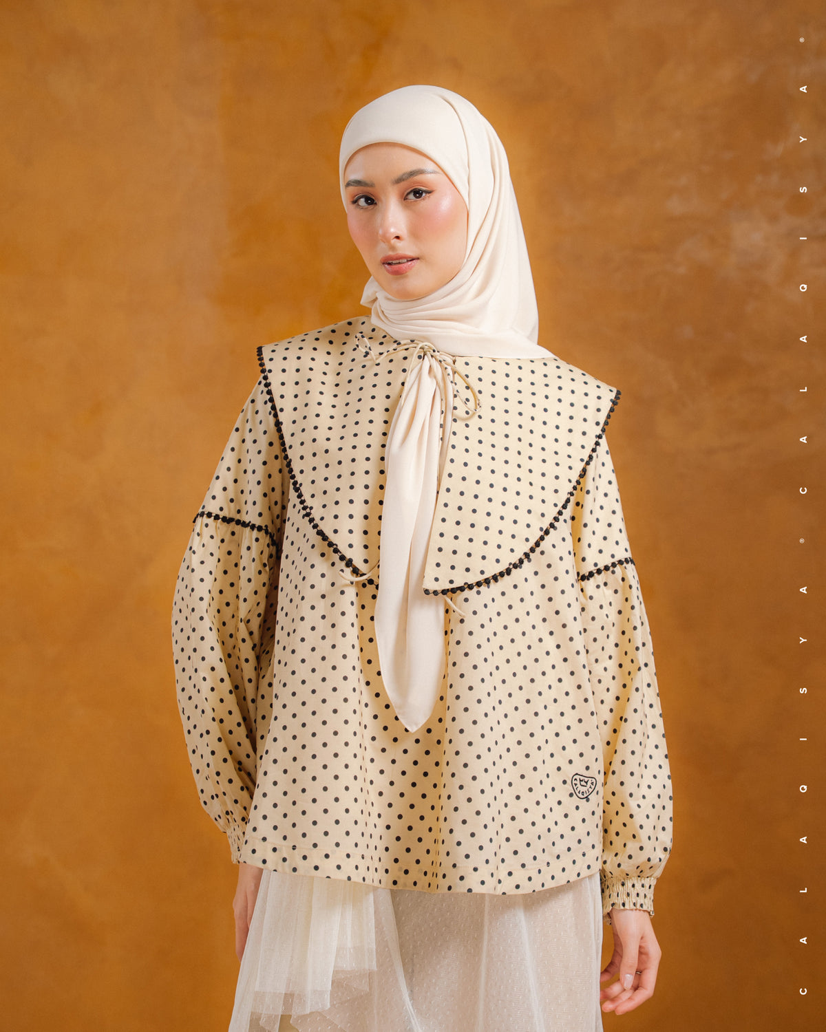 COLLAR POLKA TOP IN B02 (FULLY LINED) – CalaQisya
