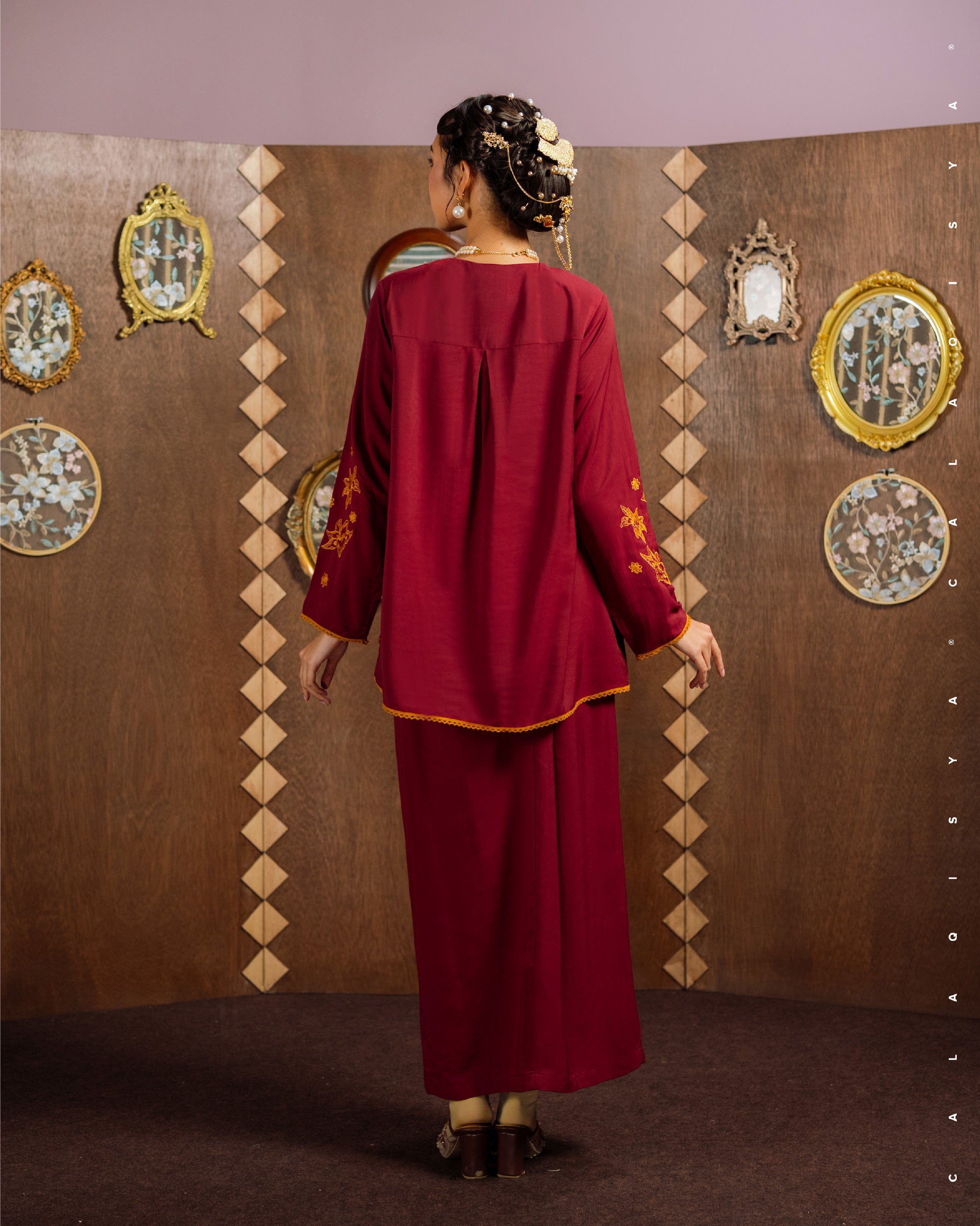 AKAAR HALA IN BIKING RED – CalaQisya