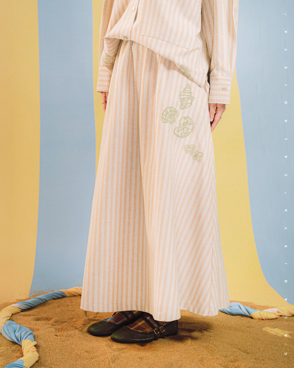BAYU KAIL SKIRT IN CRYSTAL GREY – CalaQisya