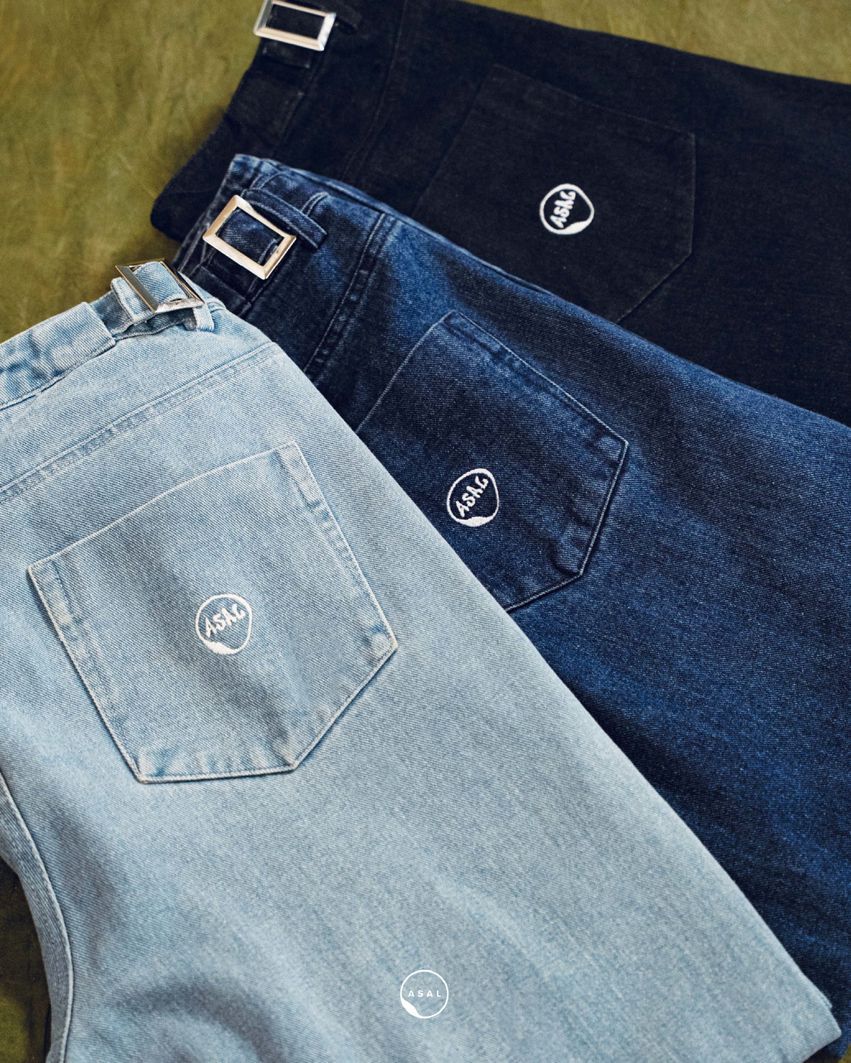 HARVEST JEANS IN BLUE DENIM – CalaQisya