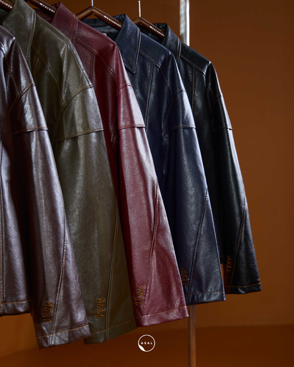 ASAL KLFW TALGAT CROP JACKET IN SEAL BROWN – CalaQisya